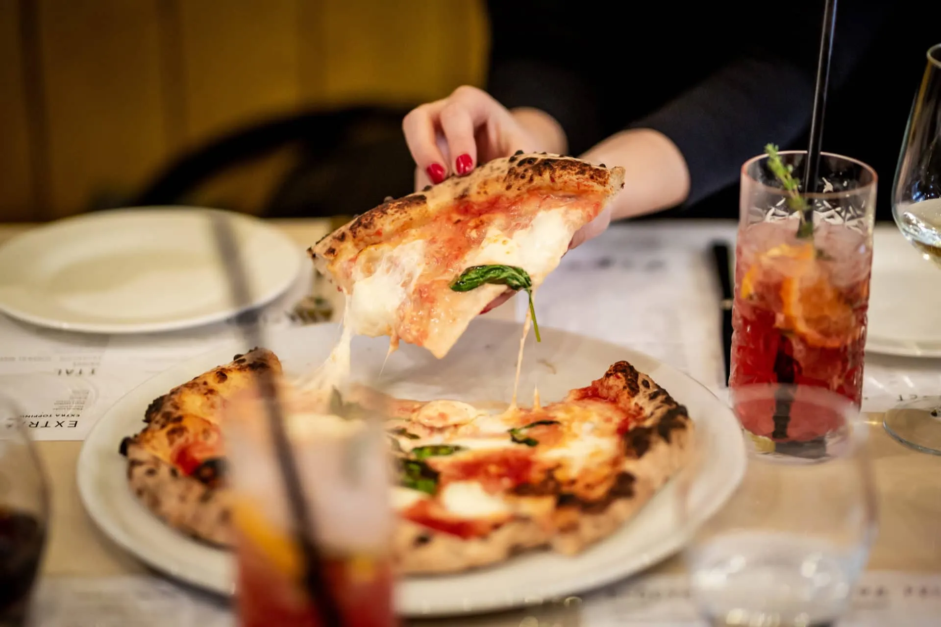 Mostantól Budán is süti a nápolyi pizzát a Digó | Street Kitchen